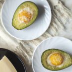 White Chocolate Butter Pecan Fat Bombs - Keto Fat Bombs | Tasteaholics.com